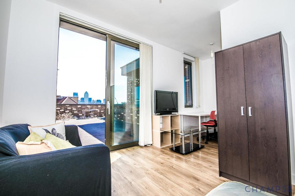 17 Nelson Walk, London, E3 3 bed flat - £1,863 pcm (£430 pw)