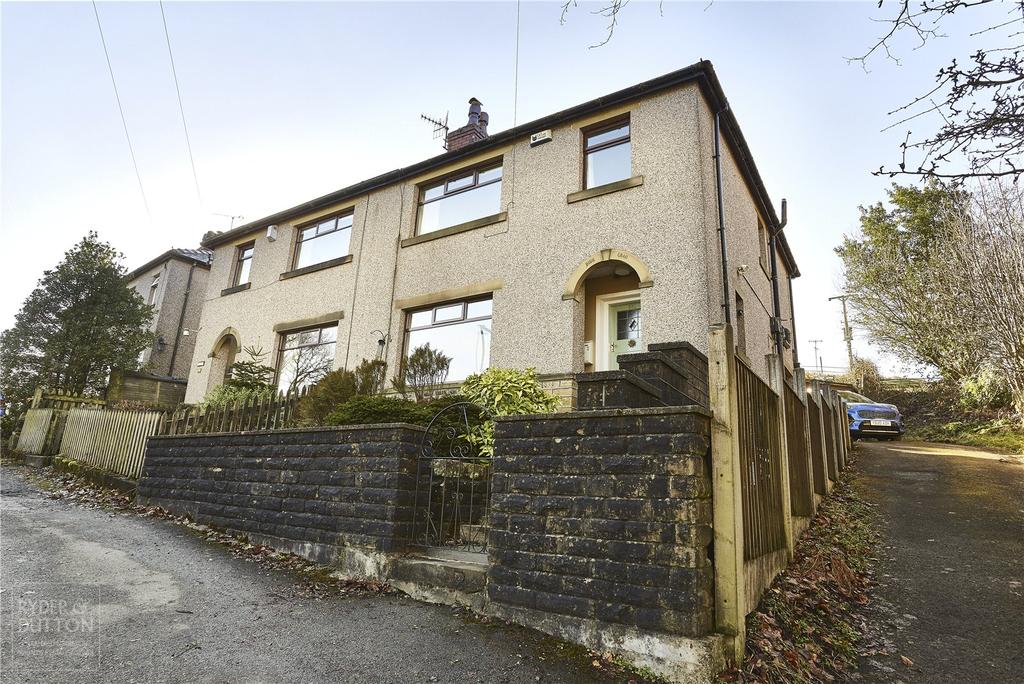 Manchester Road, Marsden... 3 bed semi-detached house - £250,000