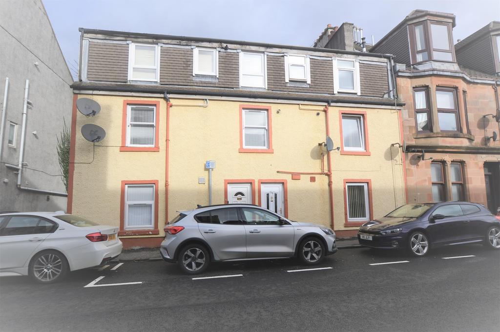 1/R 51 Nelson Street, LARGS, KA30 9AA 2 bed flat - £52,500