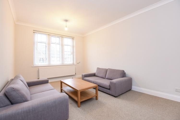 Liverpool Grove Walworth SE17 2 bed flat - £1,470 pcm (£339 pw)