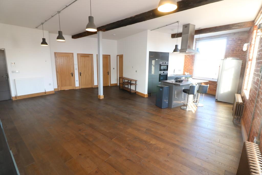 Trinity Lane, Beverley 2 bed apartment - £795 pcm (£183 pw)
