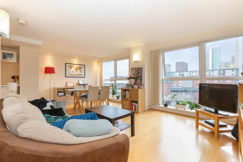 Queens College Chambers, 36-38... 1 bed apartment - £725 pcm (£167 pw)
