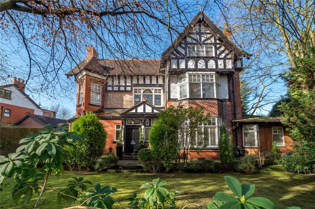 Alan Drive, Hale, WA15 6 bed detached house - £1,950,000