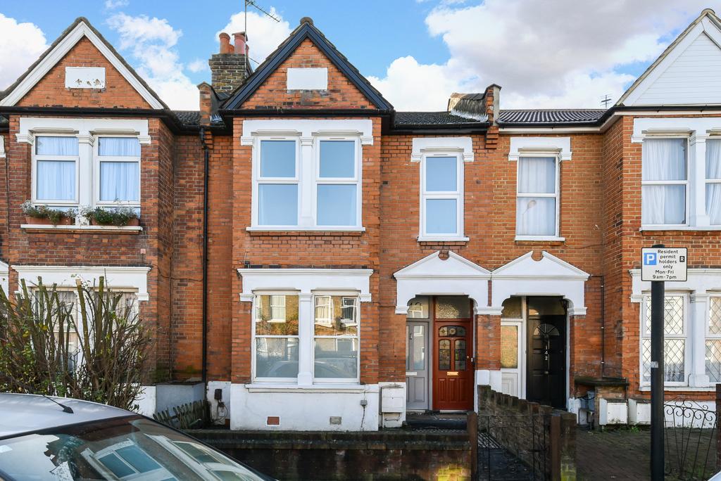 Sangley Road, Catford, London, SE6 3 bed apartment - £1,500 pcm (£346 pw)