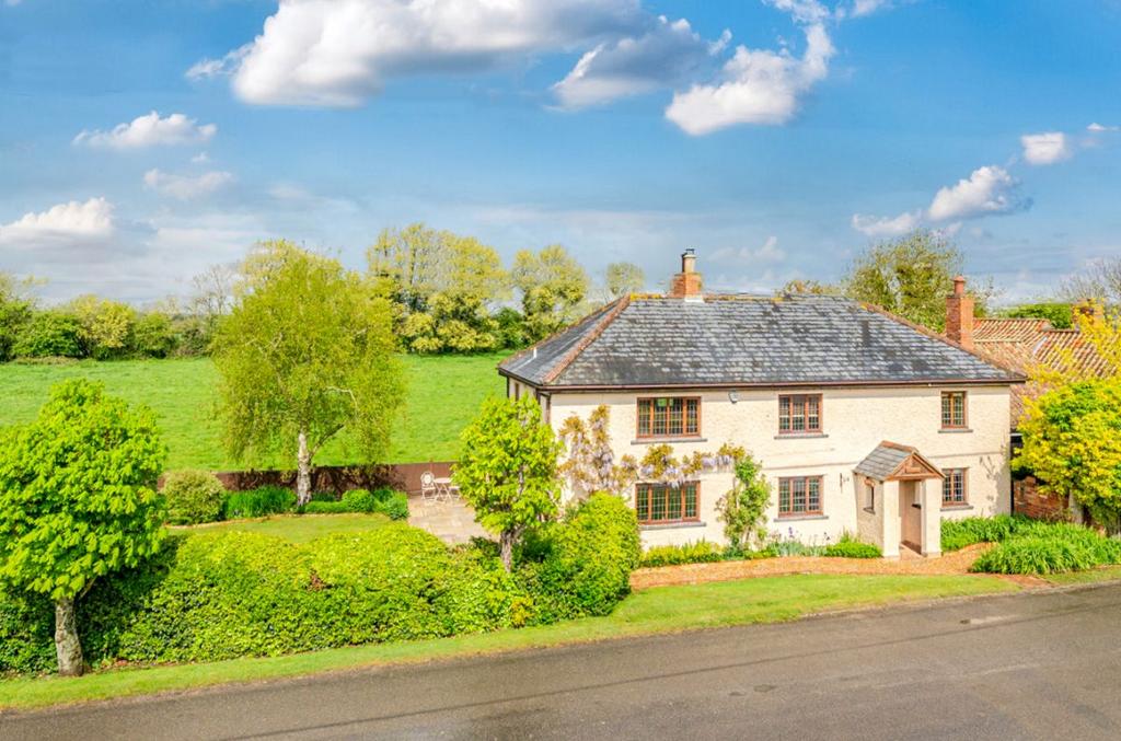 Keysoe Row East, Keysoe, Bedford 4 bed detached house for sale - £600,000