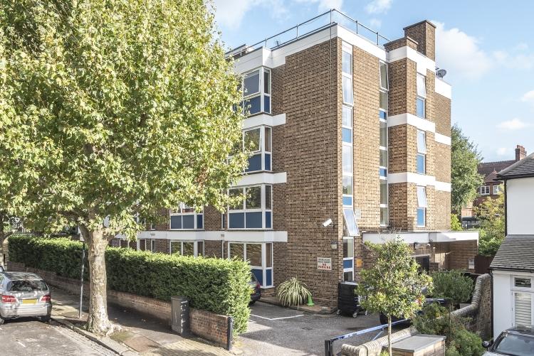 Sudbrooke Road London SW12 Studio - £1,000 pcm (£231 pw)