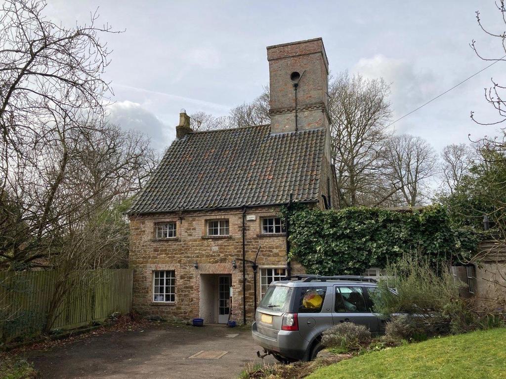 TOWER COTTAGE, WARTNABY 4 bed detached house - £1,400 pcm (£323 pw)