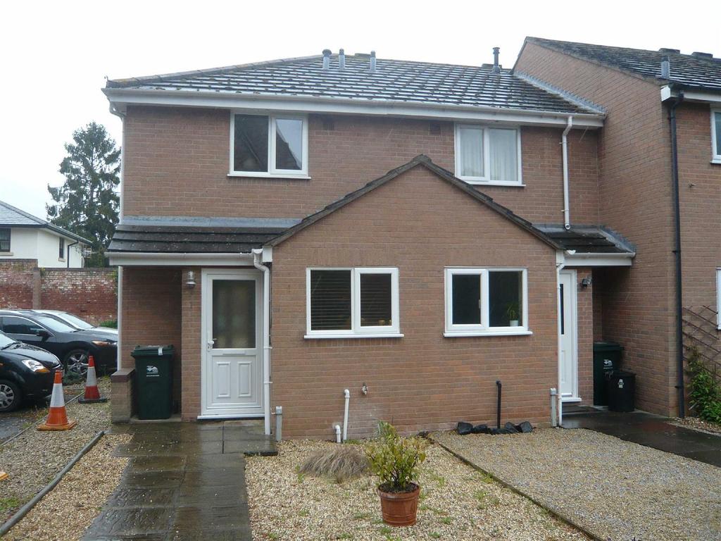 1 Lyttleton Square Malvern 2 bed terraced house - £695 pcm (£160 pw)