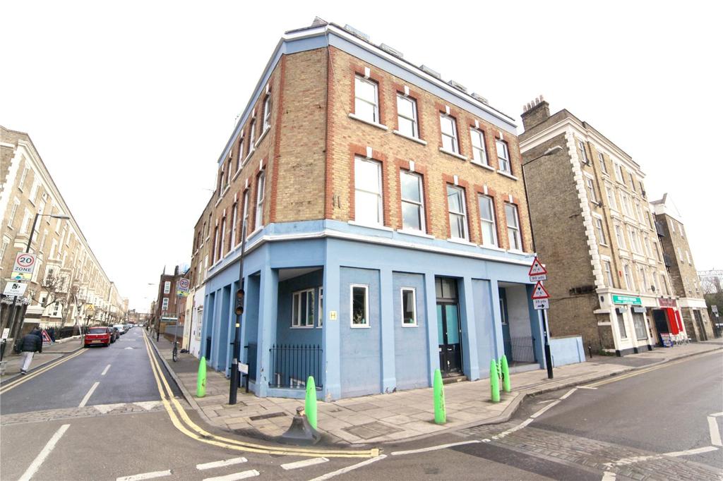 Three Colts Lane, London, E2 2 bed apartment - £1,500 pcm (£346 pw)