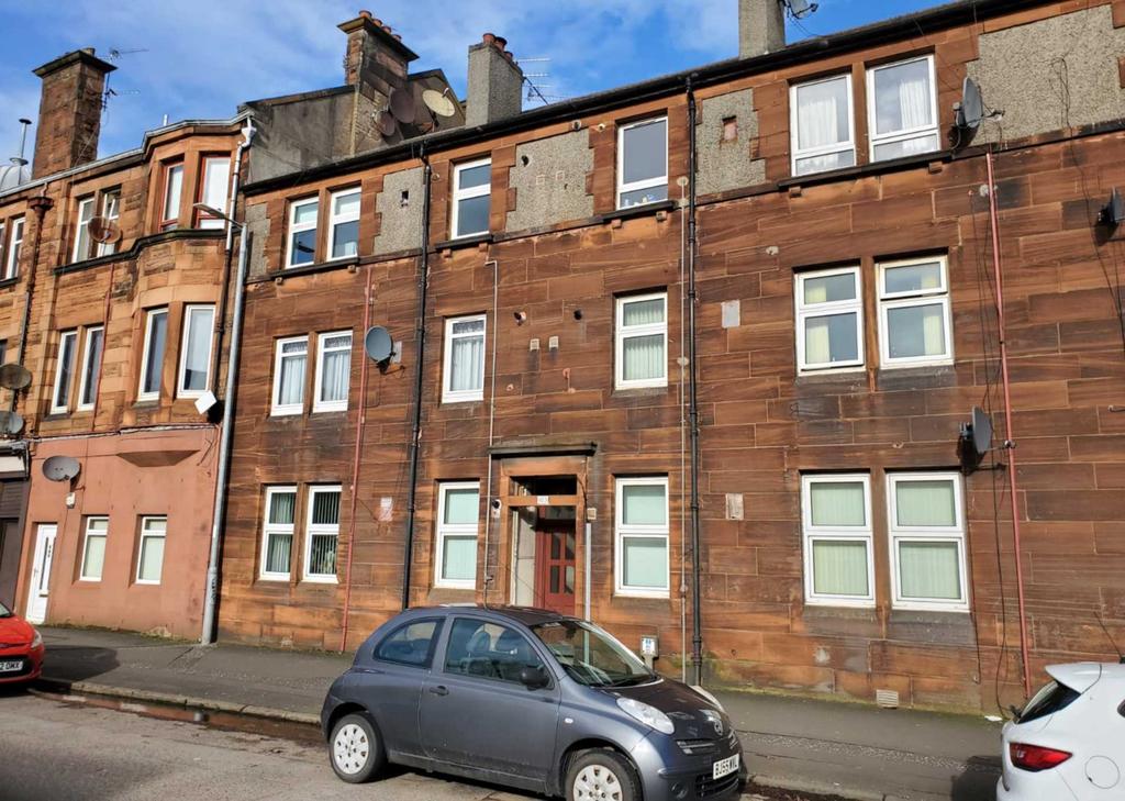 High Street, Renfrew 1 bed flat - £600 pcm (£138 pw)