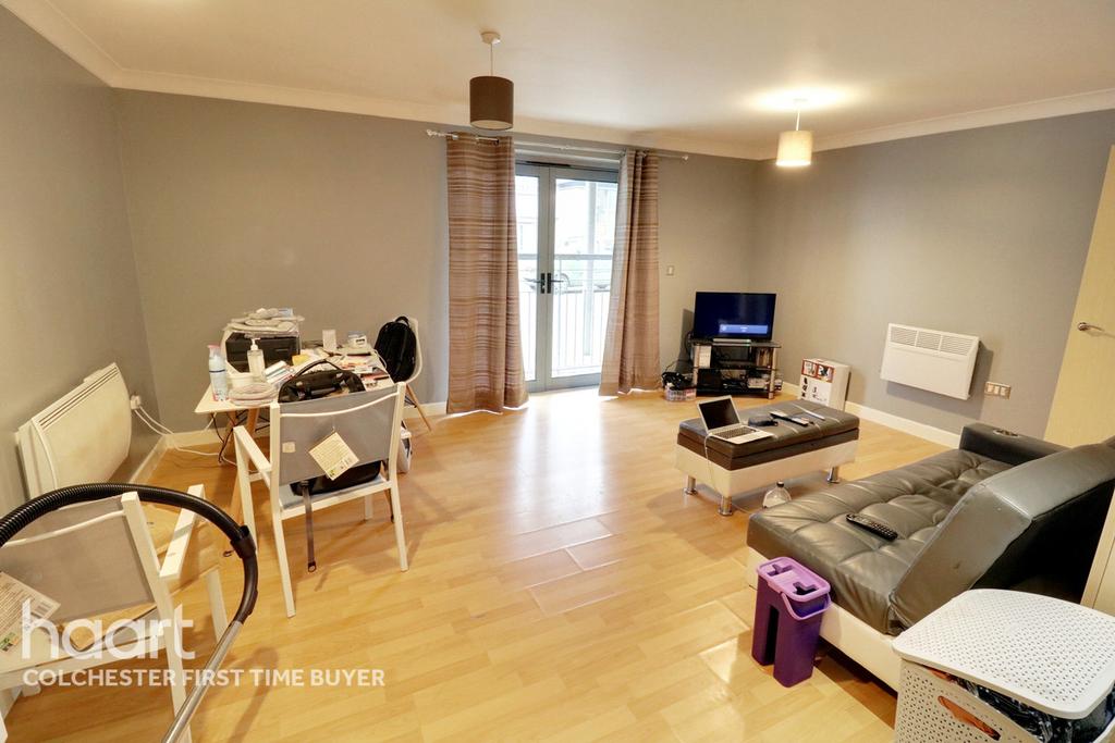 Quayside Drive, Colchester 1 bed flat - £150,000