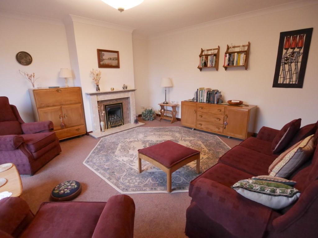 26 Scroggie Meadow, Annan, DG12 6DY 3 bed detached bungalow - £195,000