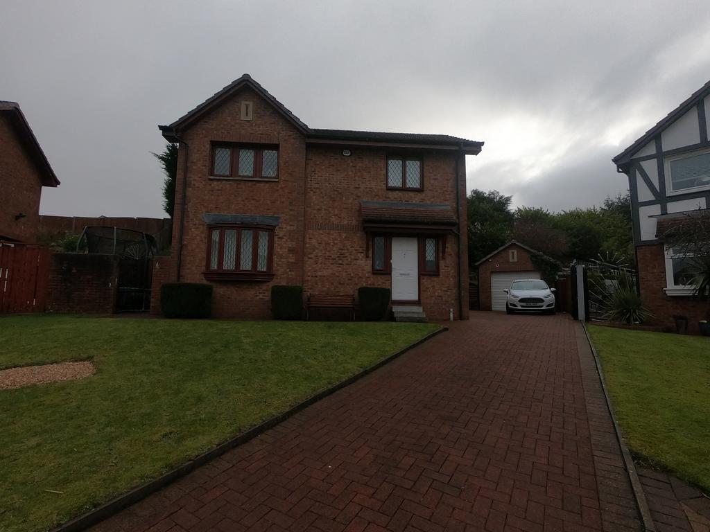 HELEN WYND, LARKHALL ML9 3 bed detached house - £165,000