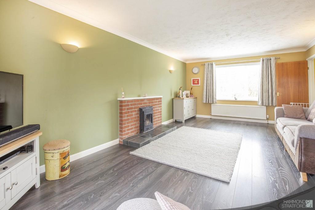 Hall Close, Hethersett 4 bed detached house - £425,000