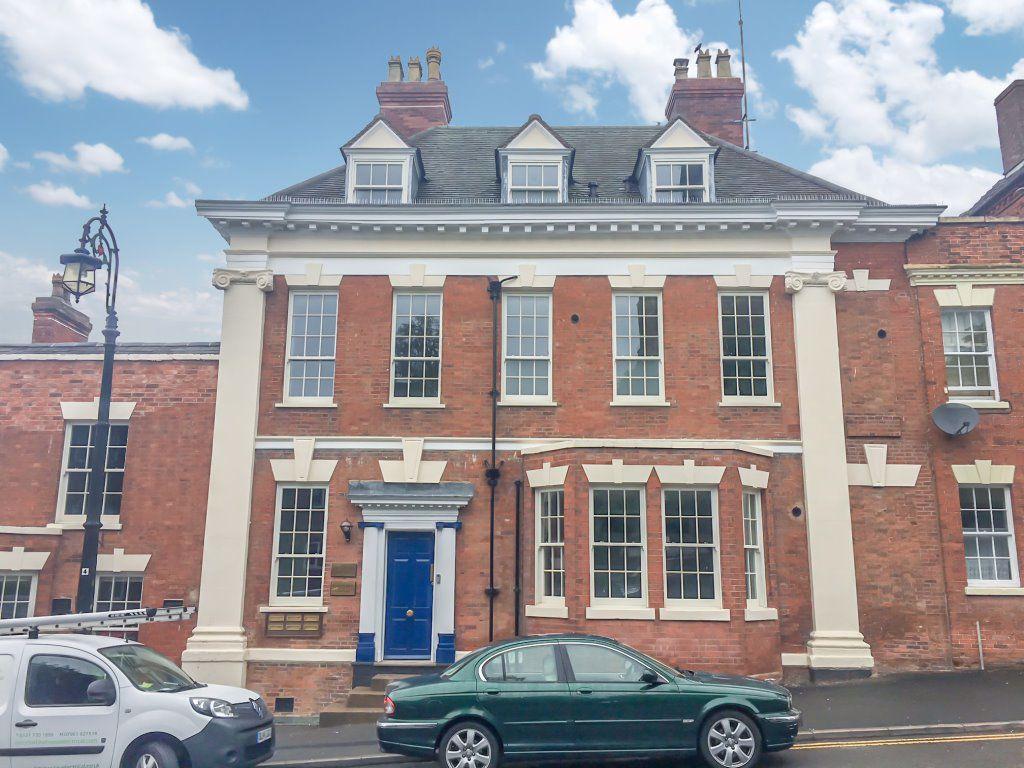 Devereux House, Coleshill, B46 3AD 2 bed apartment - £1,100 pcm (£254 pw)