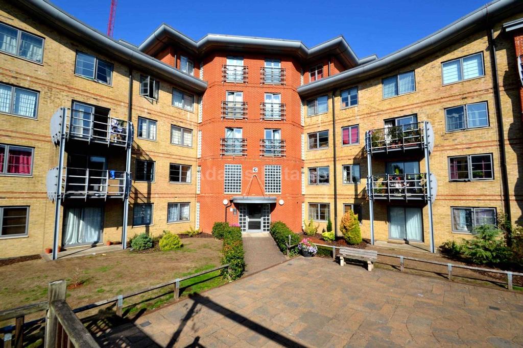 Quadrant Court, Reading, Berkshire... 2 bed apartment - £1,100 pcm (£ ...