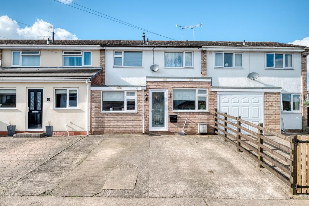Bronsil Close, Worcester, WR5 2NH 3 bed terraced house - £225,000
