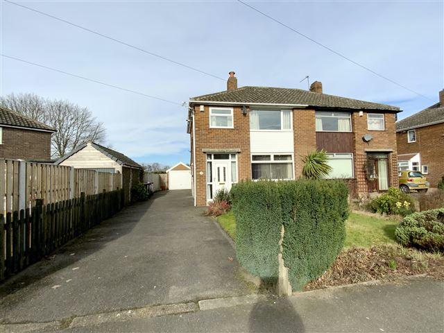 Warren Road, Wickersley, Rotherham... 2 bed semi-detached house - £200,000