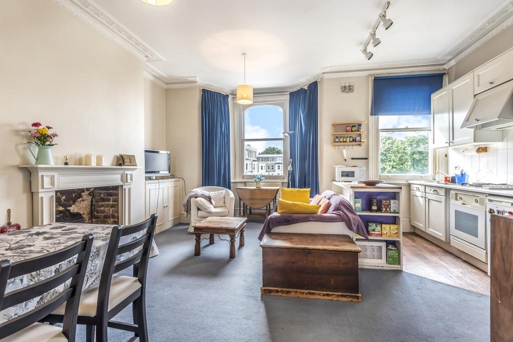 Westcroft Square Hammersmith W6 1 bed flat - £1,300 pcm (£300 pw)