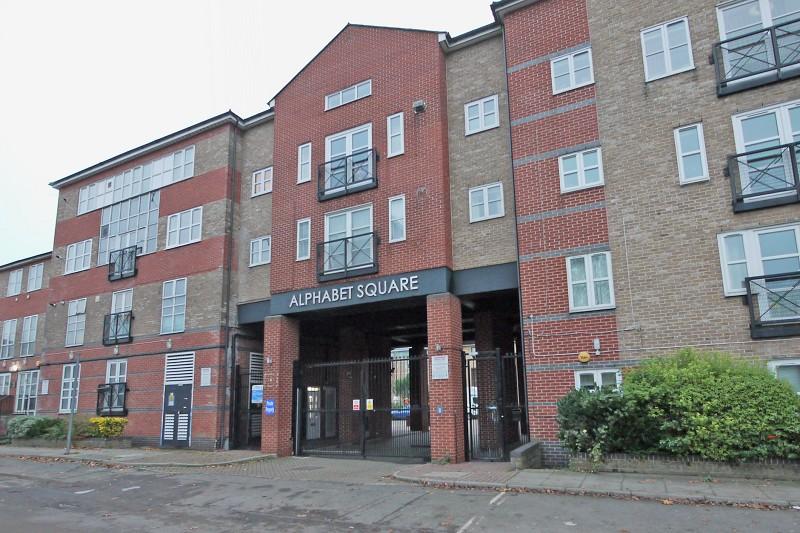 ALPHABET SQUARE, London, Bow. E3 3RT 4 bed end of terrace house - £ ...
