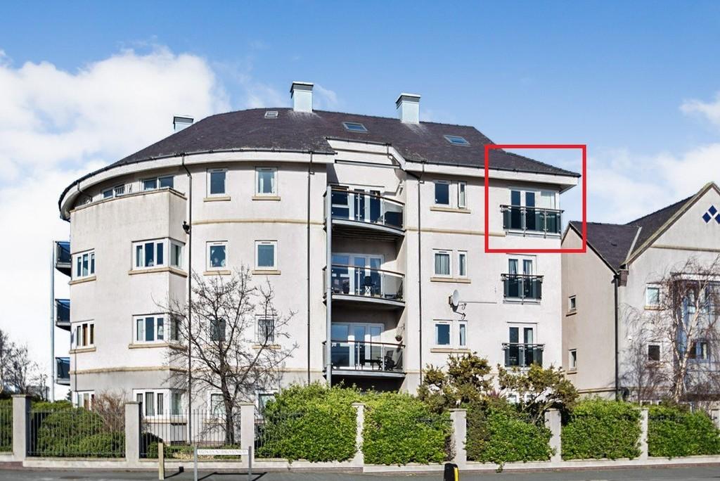 Mostyn Broadway, Llandudno 3 bed apartment - £225,000
