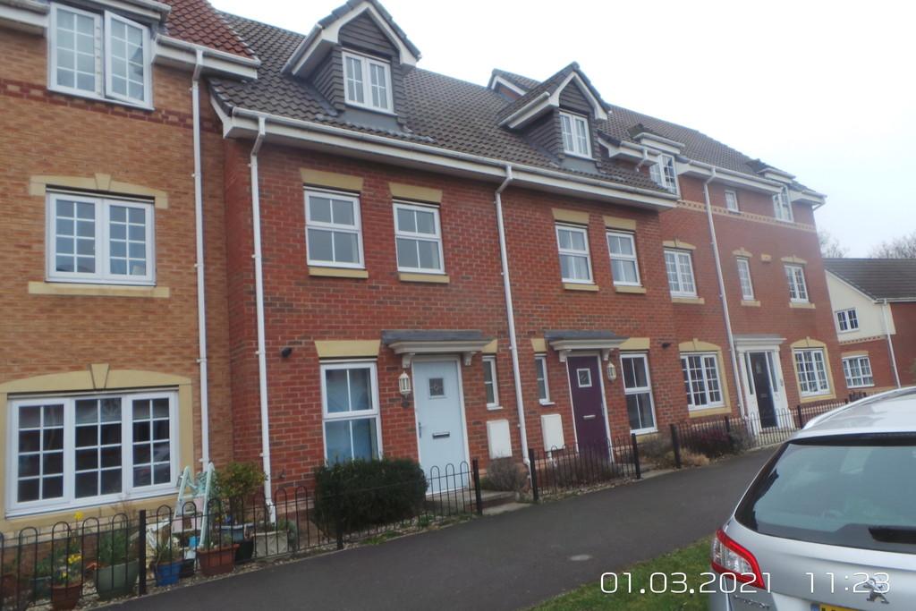 Tiber Road, North Hykeham 3 bed terraced house - £795 pcm (£183 pw)
