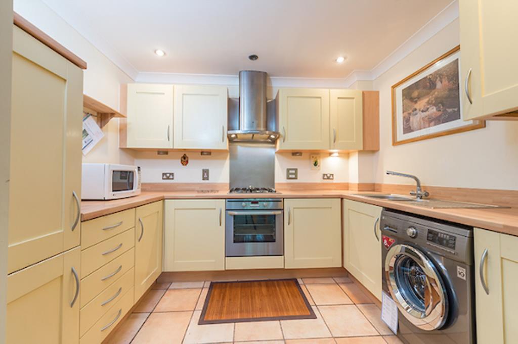 Frenchay Road, Oxford, OX2 6TE 2 bed apartment to rent - £1,850 pcm (£ ...