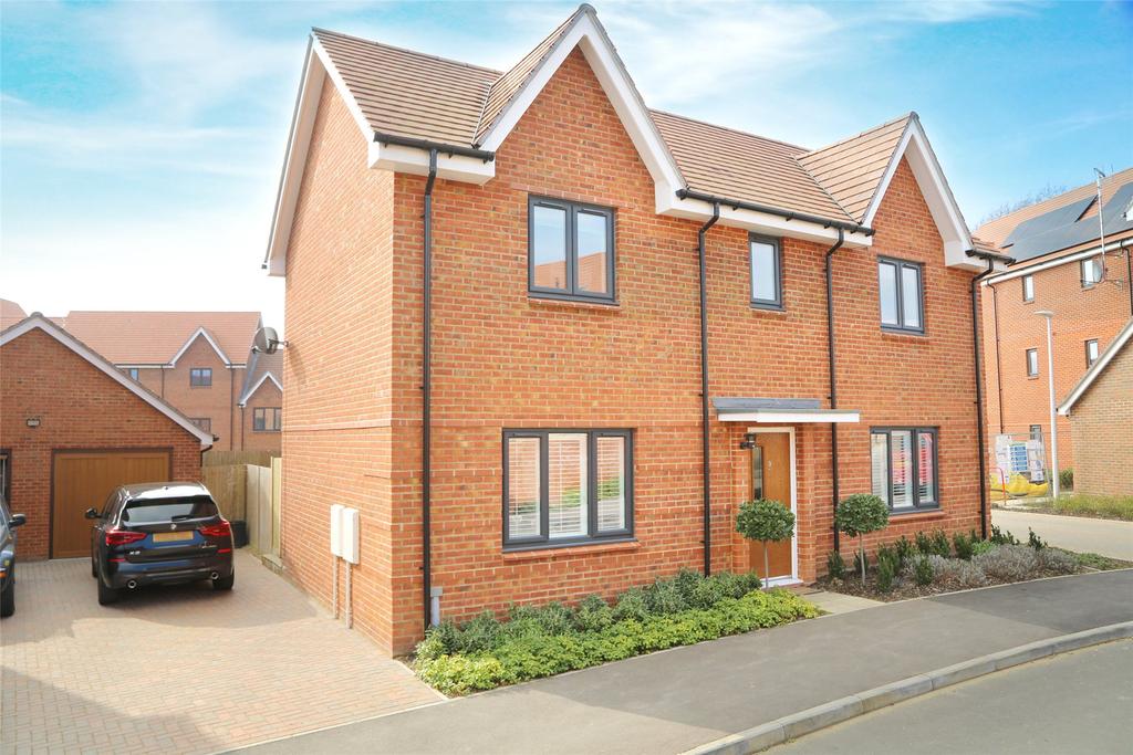 Quiller Avenue, Arborfield Green... 4 bed detached house - £625,000