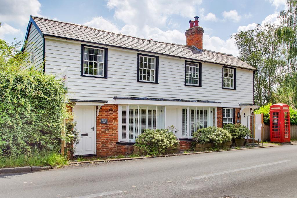 Iden Green Road, Iden Green, Kent... 3 bed semi-detached house - £475,000