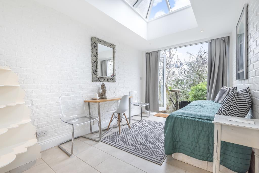 Lansdowne Crescent, Notting Hill, W11 2 bed apartment - £4,000 pcm (£ ...