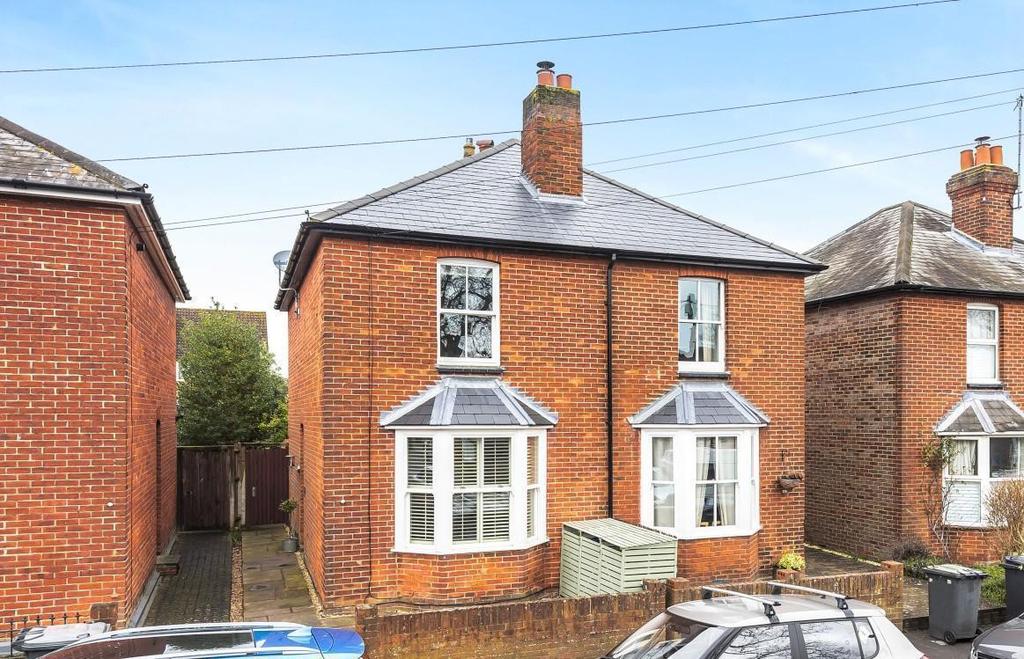 George Road, Farncombe, Godalming, GU7 2 bed semi-detached house - £475,000