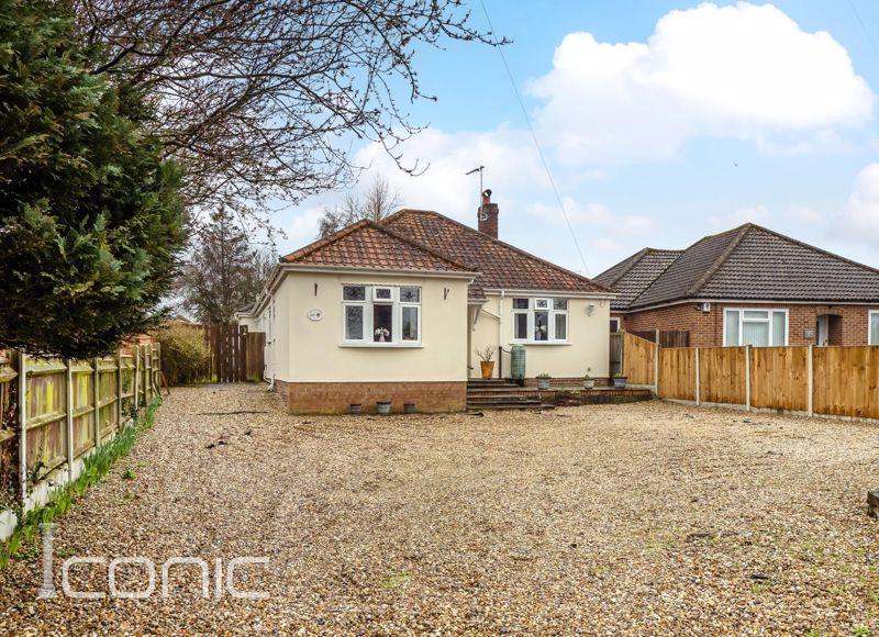 Fakenham Road, Taverham, Norwich 4 bed detached bungalow - £375,000