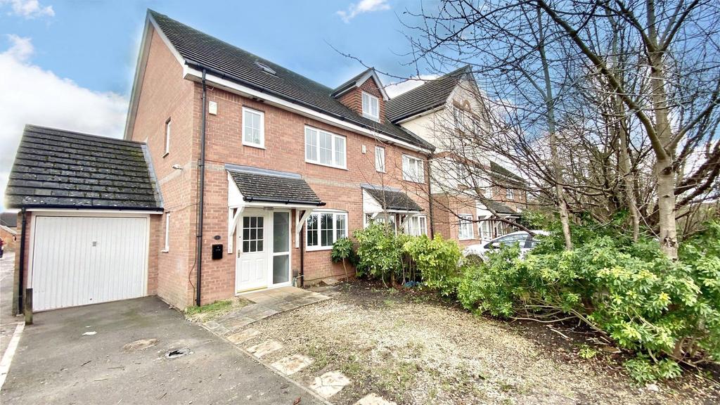 Whitley Park Lane, Reading... 4 bed end of terrace house - £500,000