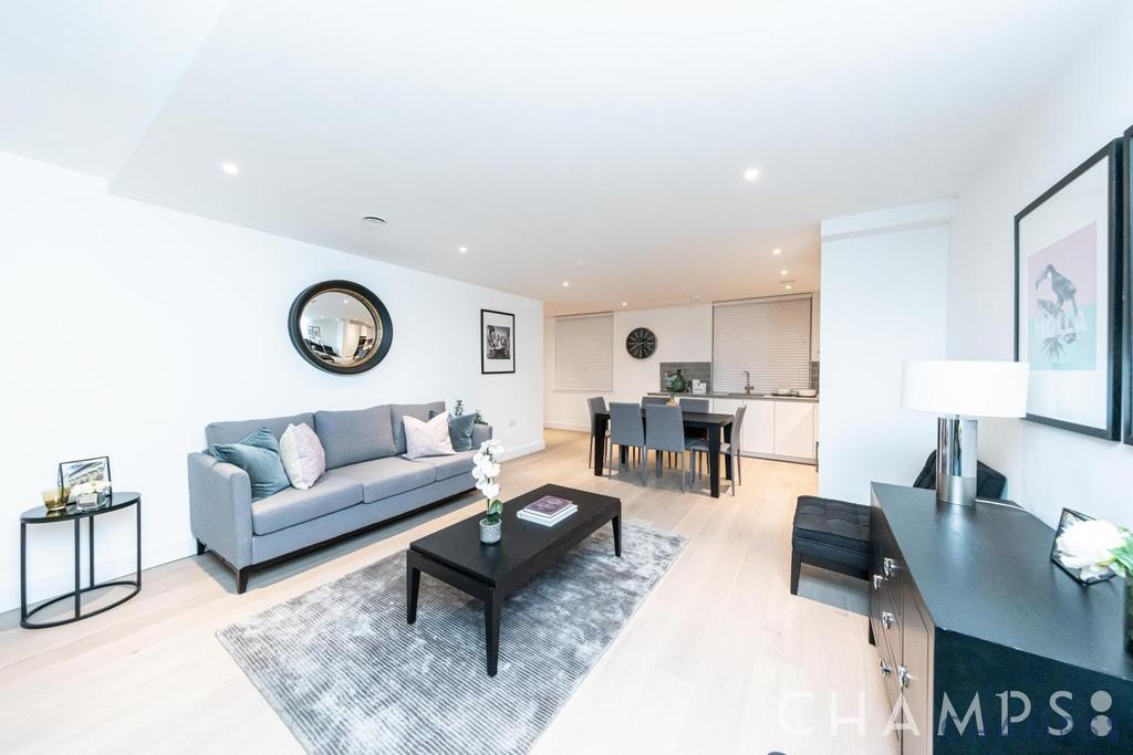 Wentworth Street, E1 7BB 2 bed flat - £999,800
