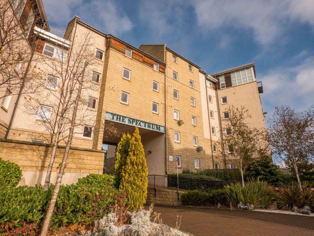 SPRINGFIELD STREET, LEITH, EH6 5DE 2 bed flat - £1,100 pcm (£254 pw)
