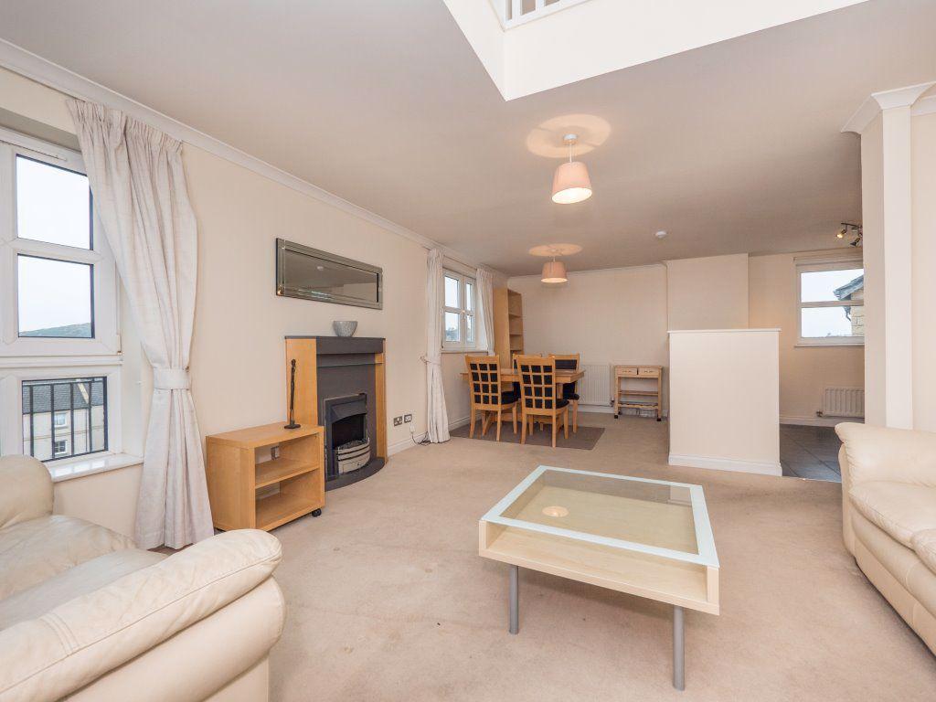 SPRINGFIELD STREET, LEITH, EH6 5DE 2 bed flat - £1,100 pcm (£254 pw)