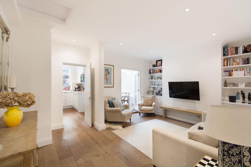 Chesterton Road, Notting Hill... 1 bed apartment - £2,275 pcm (£525 pw)