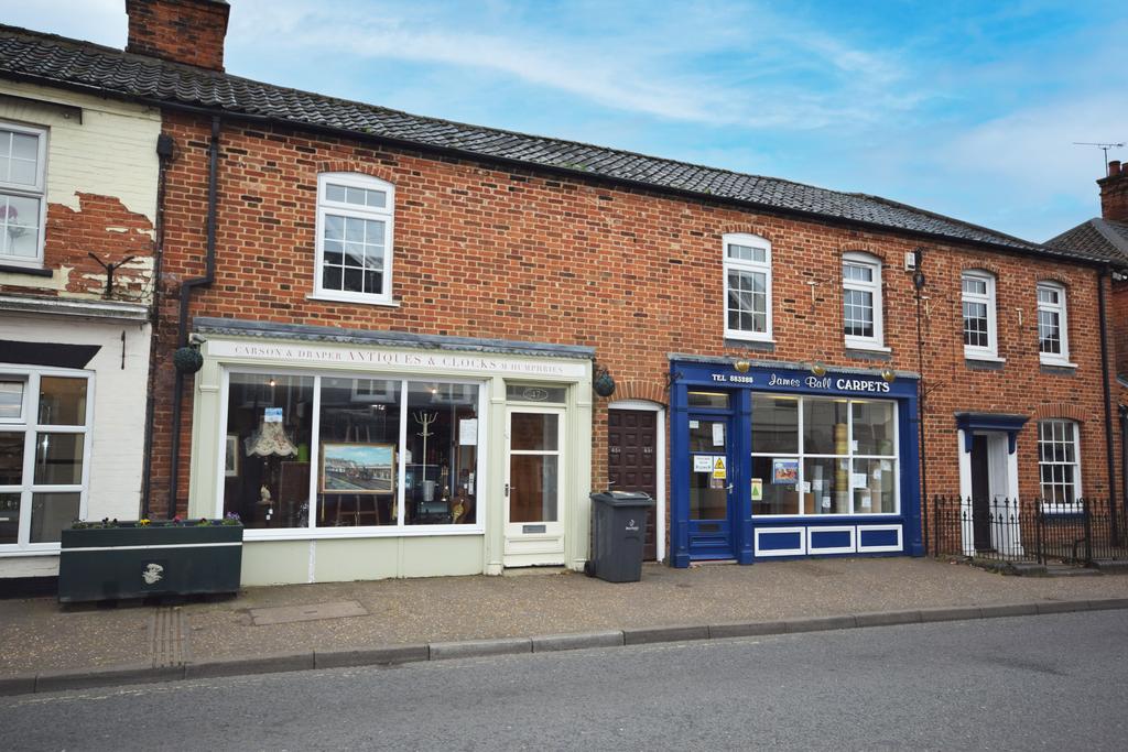 High Street, Watton, IP25 1 bed flat - £525 pcm (£121 pw)