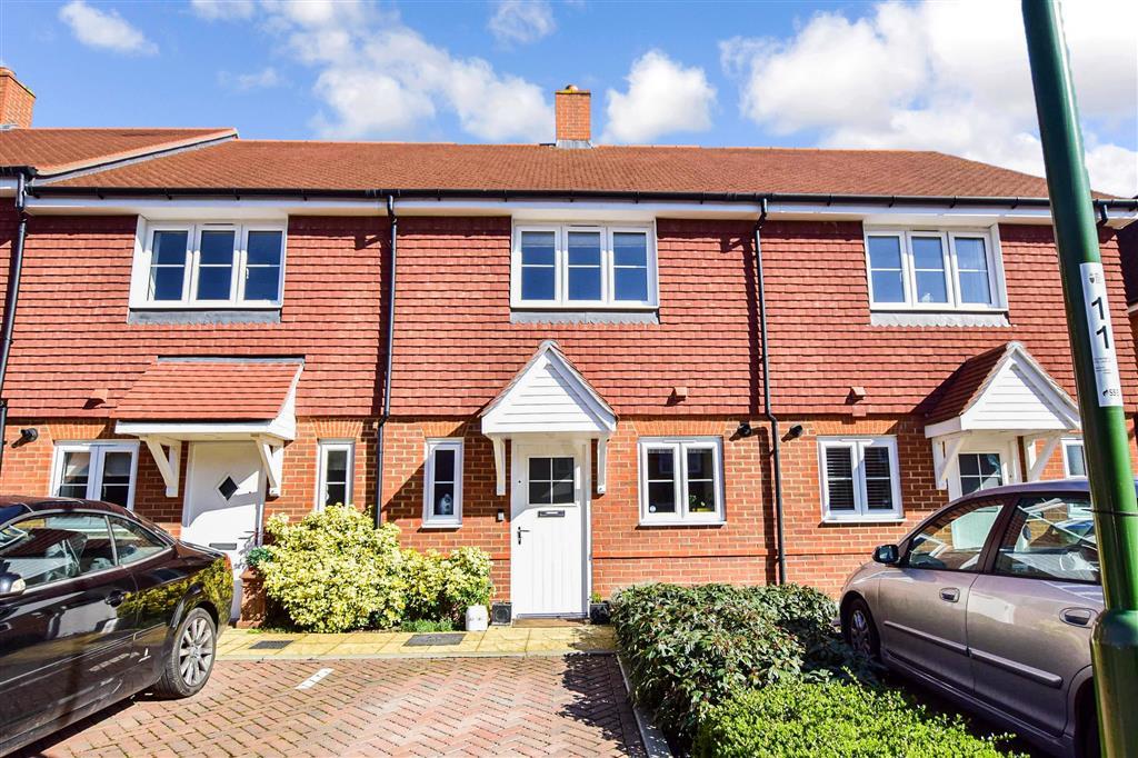 Carter Drive Broadbridge Heath 2 Bed Terraced House £320 000