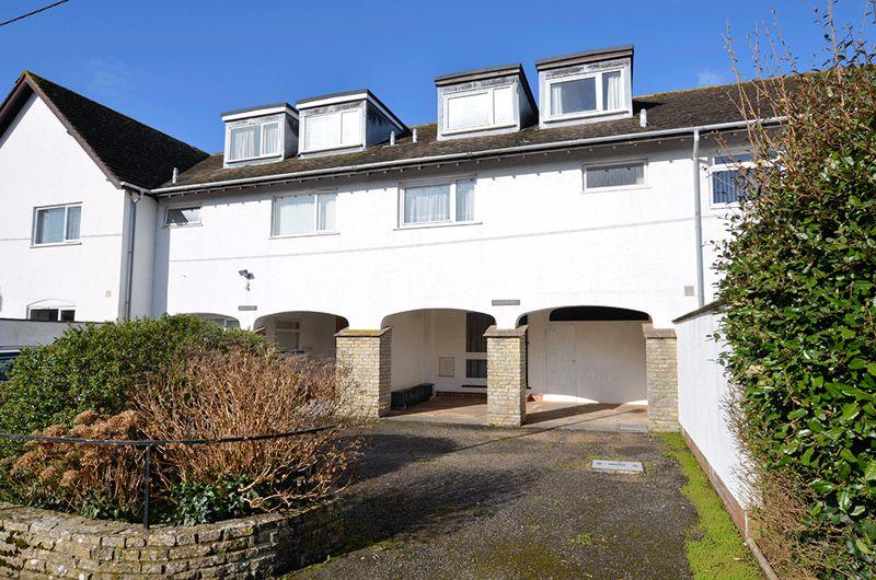 CHURSTON ROAD CHURSTON FERRERS BRIXHAM 3 bed mews - £275,000