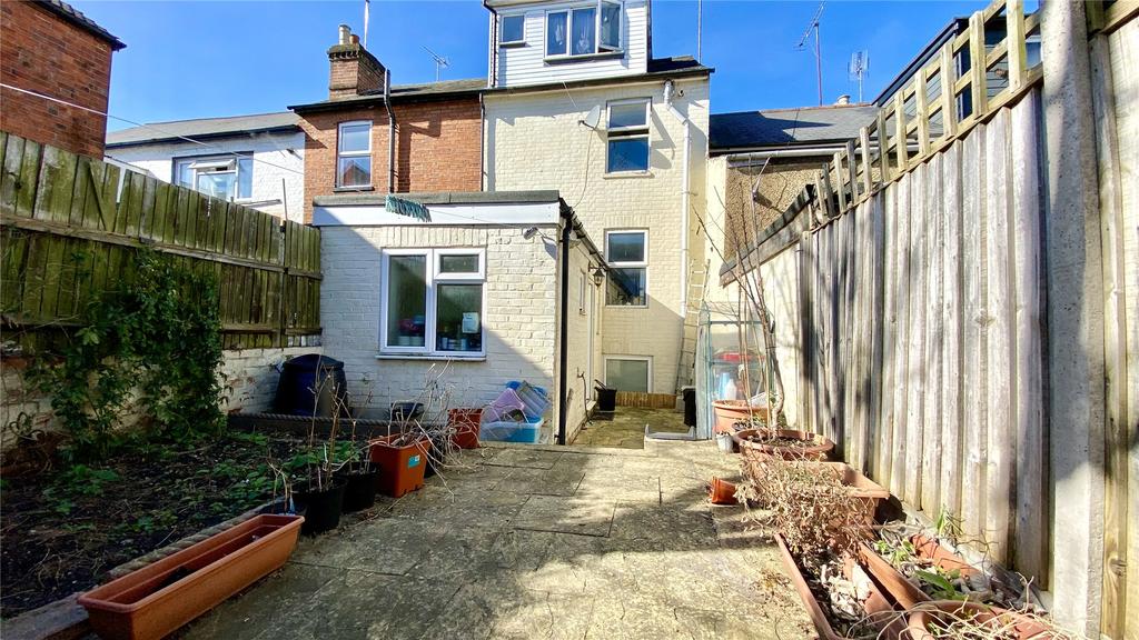 George Street, Reading, Berkshire, RG1 1 bed apartment - £170,000
