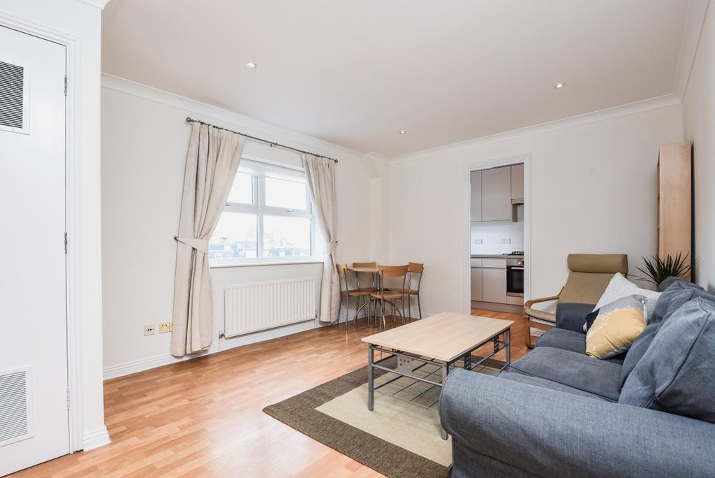 Falcon Road Battersea SW11 2 bed flat - £1,650 pcm (£381 pw)