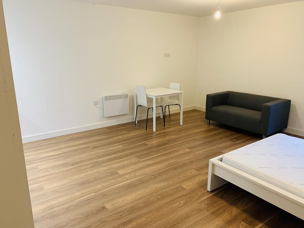 One Wolstenholme Square, Block D... Studio - £550 pcm (£127 pw)