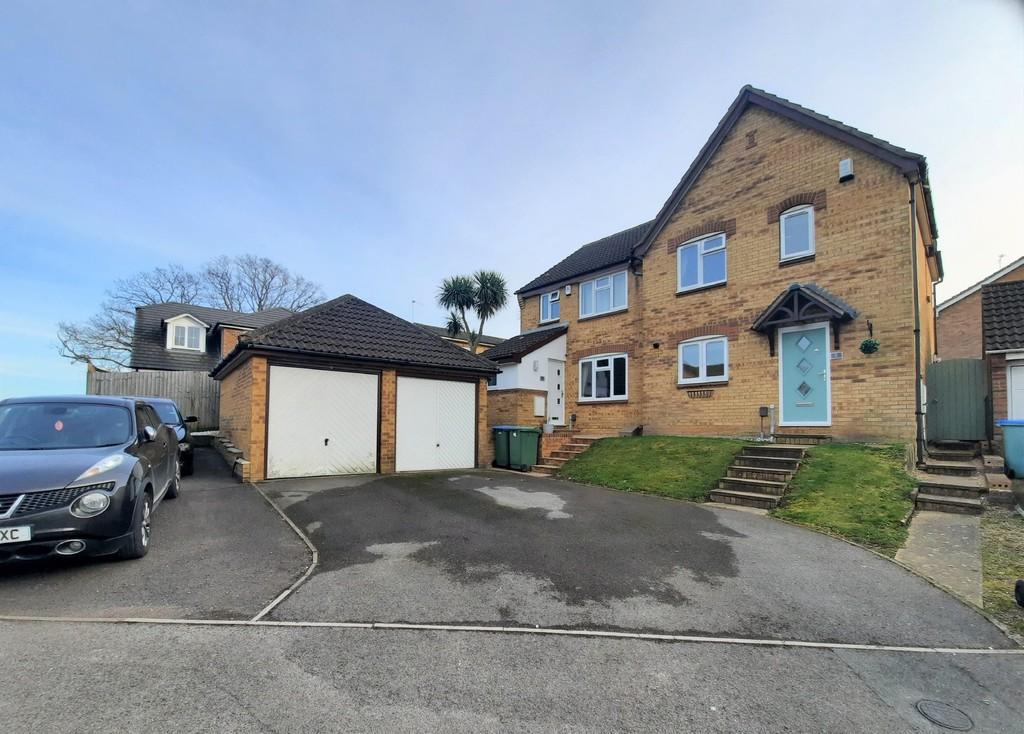 Collingworth Rise Park Gate 3 Bed Semi Detached House £310 000