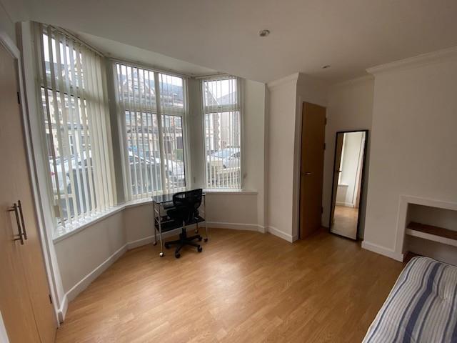 Gordon Road, Cardiff 1 bed flat - £575 pcm (£133 pw)