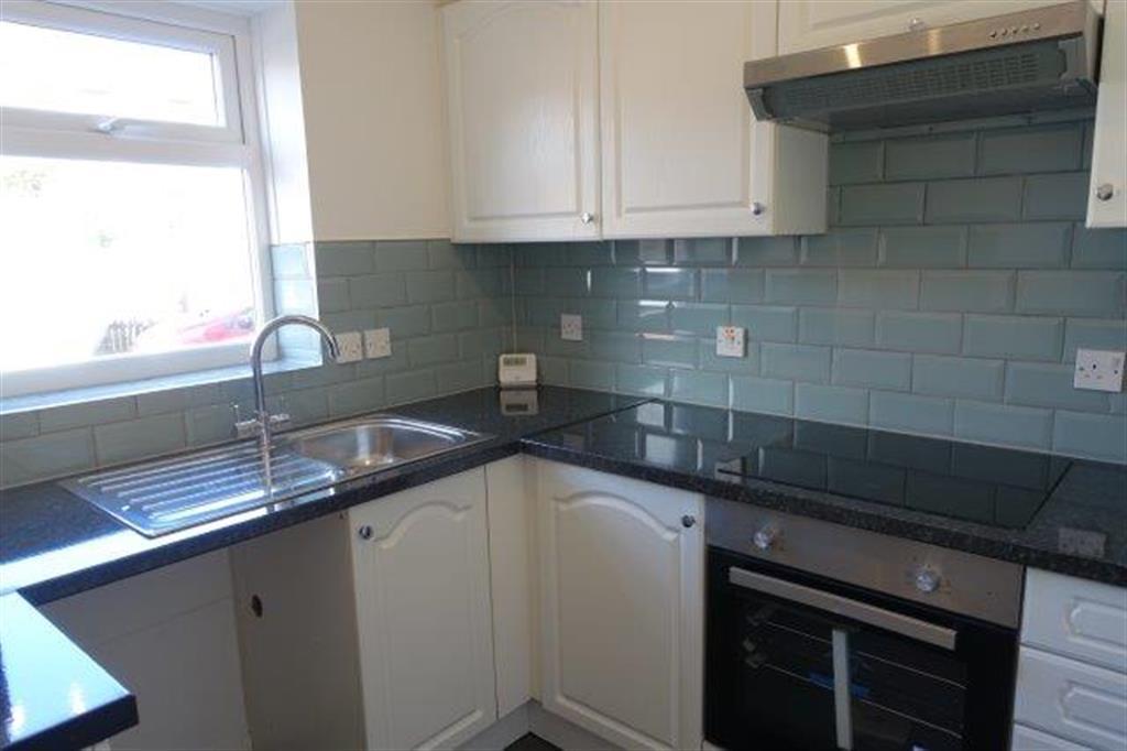 Netherfields Crescent, Middlesbrough... 2 bed ground floor flat - £450 ...