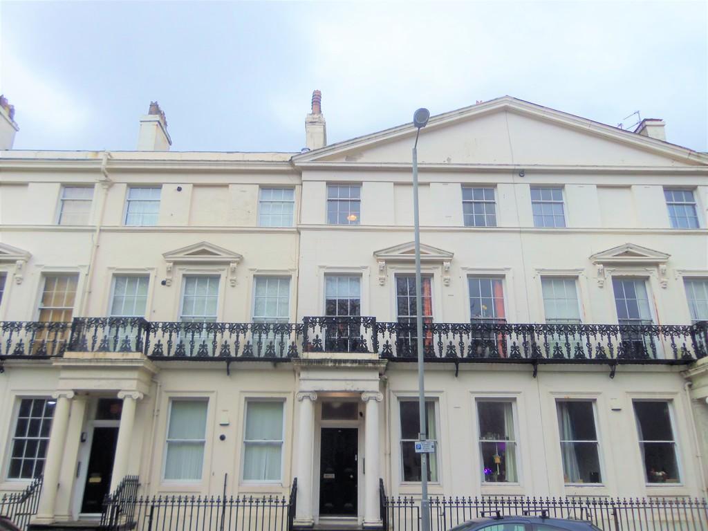 Faulkner Square, Liverpool, Merseyside 2 bed flat - £695 pcm (£160 pw)