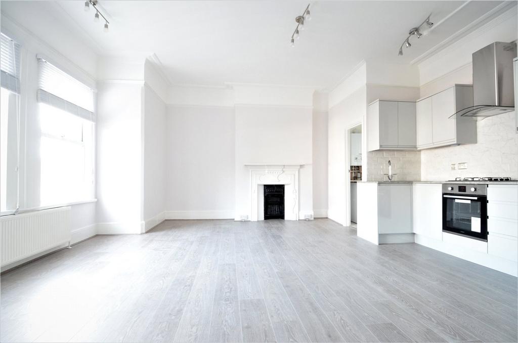 Herne Hill, London, SE24 2 bed apartment - £1,700 pcm (£392 pw)