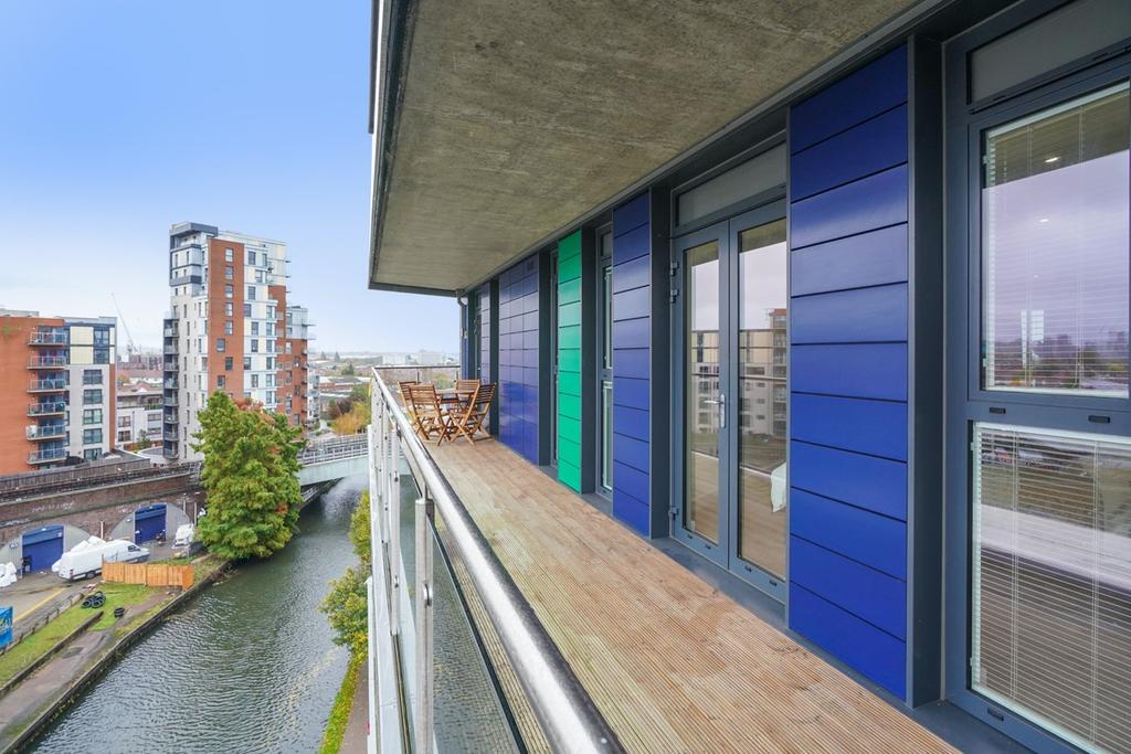 Hatton Road, Wembley, HA0 2 bed apartment - £450,000