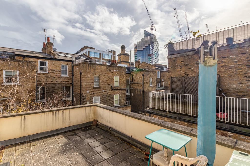 Stadium Street, Chelsea 6 bed terraced house - £1,750,000
